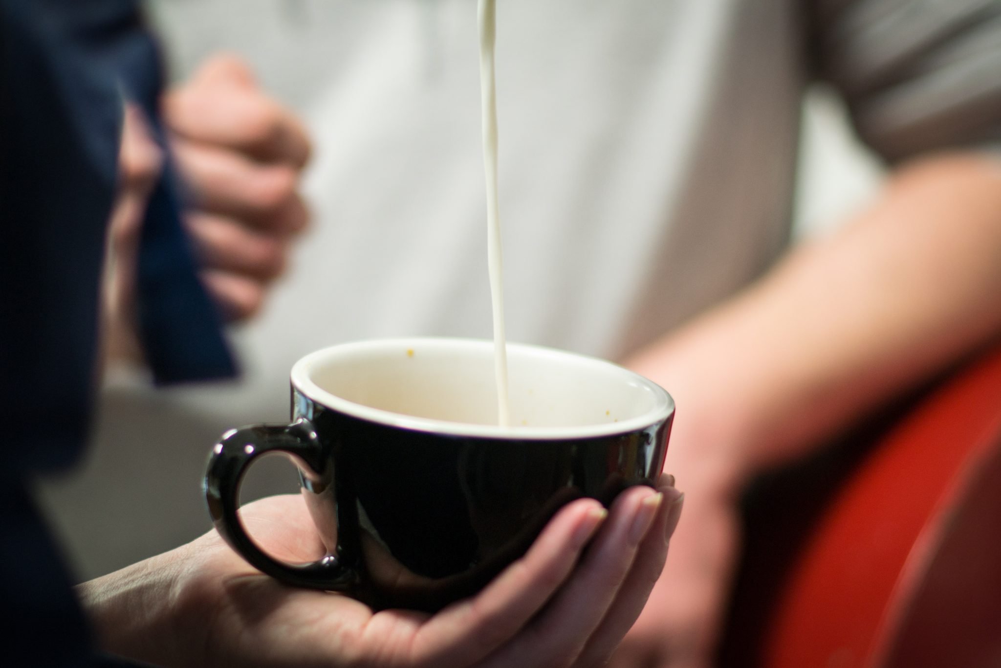 How to Make a Flat White - Two Chimps Coffee